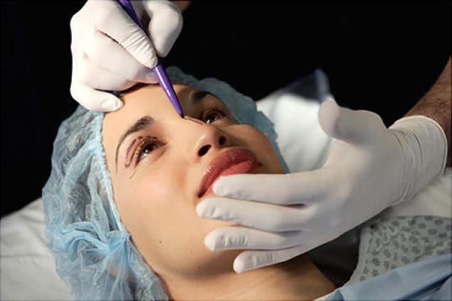 Top 10 Most Popular Cosmetic Surgeries in U.S. - CrazyPundit.com